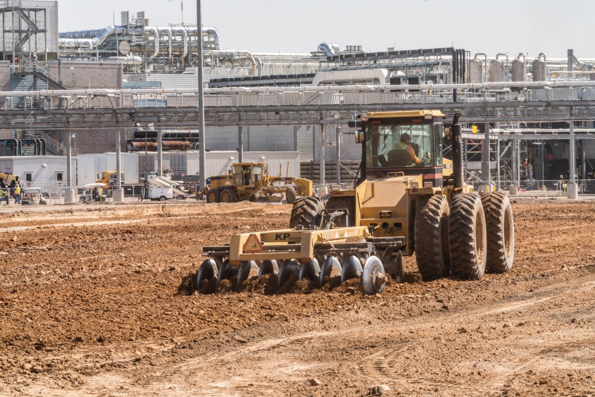 Press Kit: Intel Breaks Ground in Arizona - Newsroom