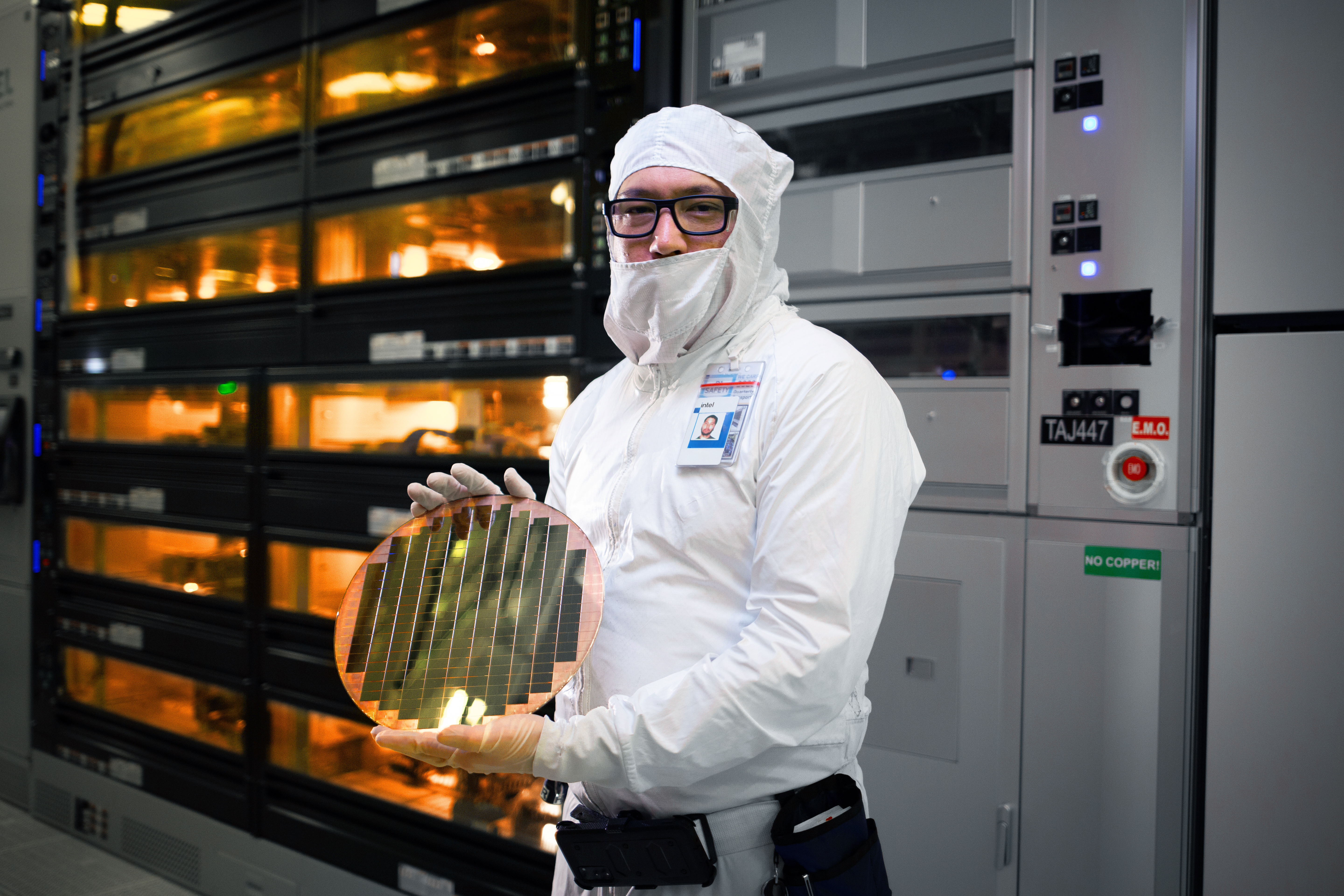 Intel Launches World’s First Systems Foundry Designed for the AI Era ...