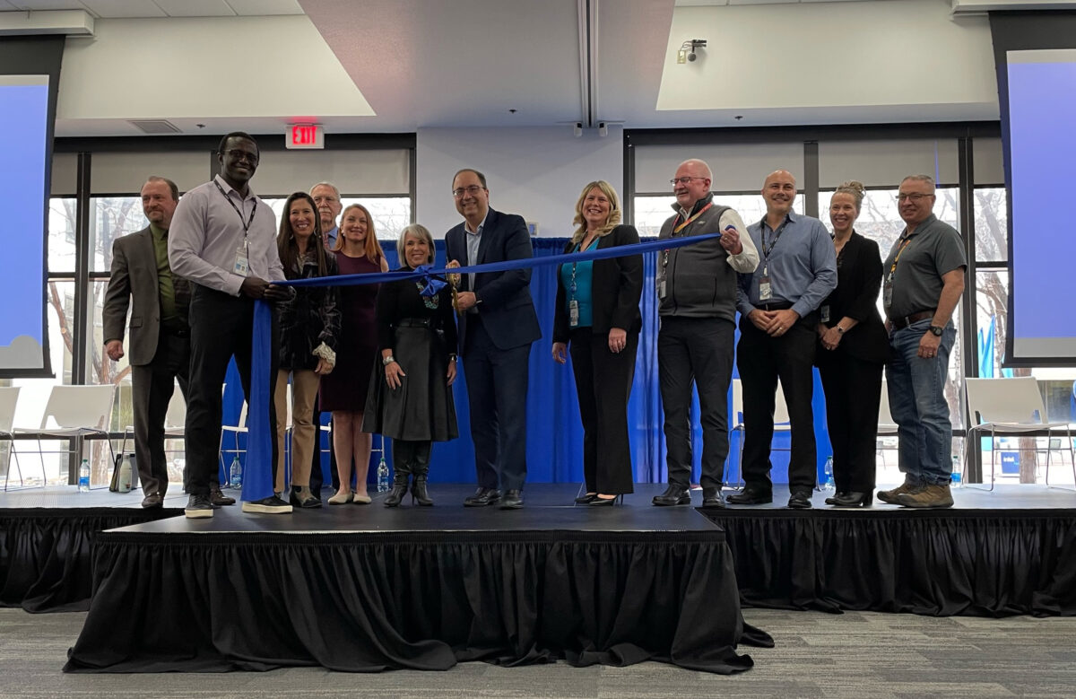 Intel Opens Fab 9 in New Mexico - Intel Newsroom