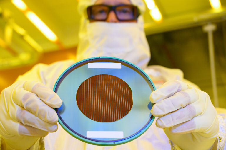 Intel Opens Fab 9 in New Mexico - Intel Newsroom