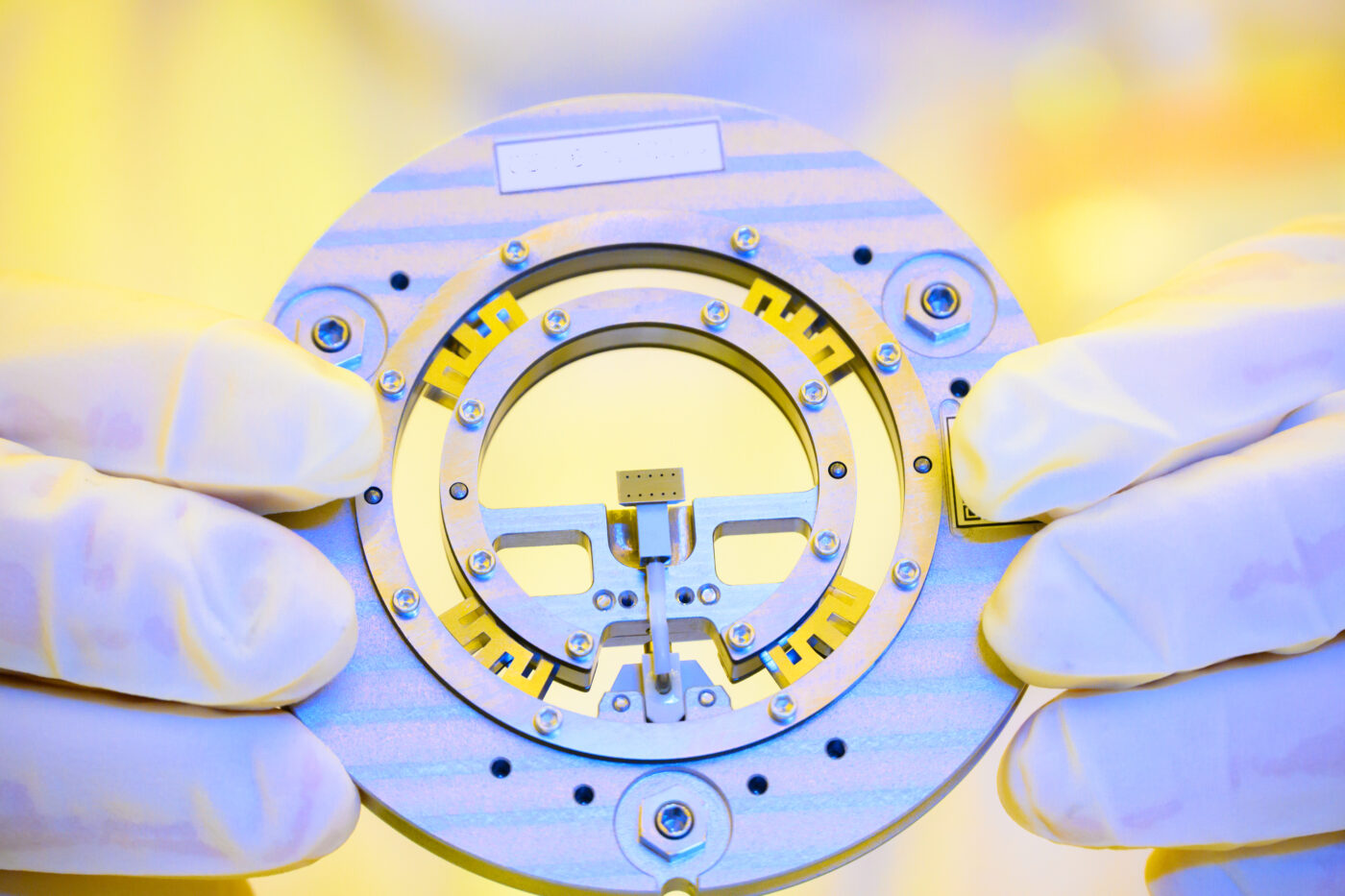 英特尔实现3D先进封装技术的大规模量产 - 新闻发布室