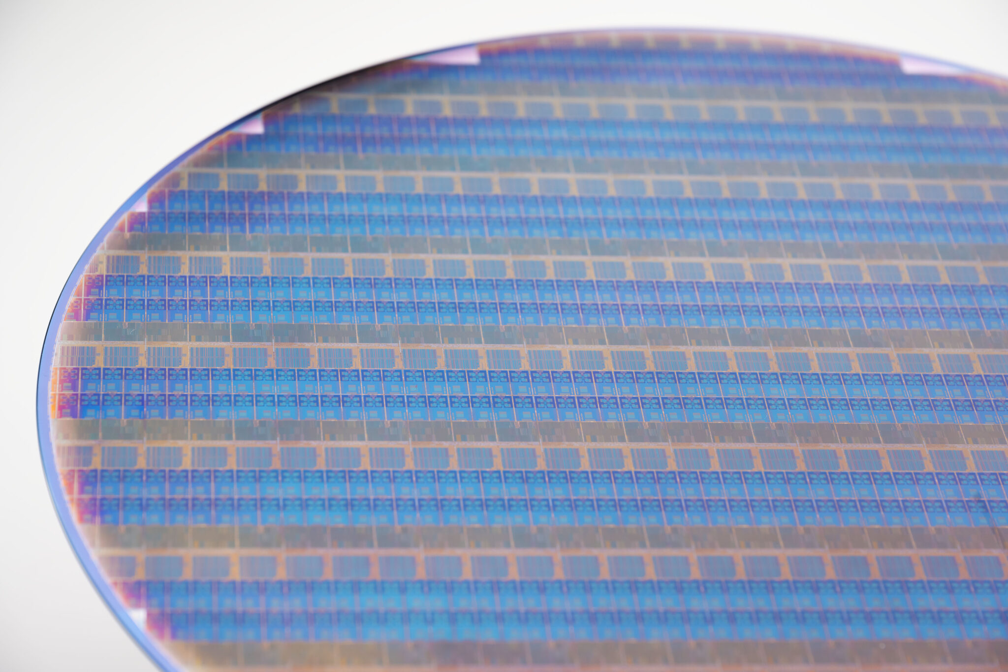 With PowerVia, Intel Achieves a Chipmaking Breakthrough - Intel Newsroom
