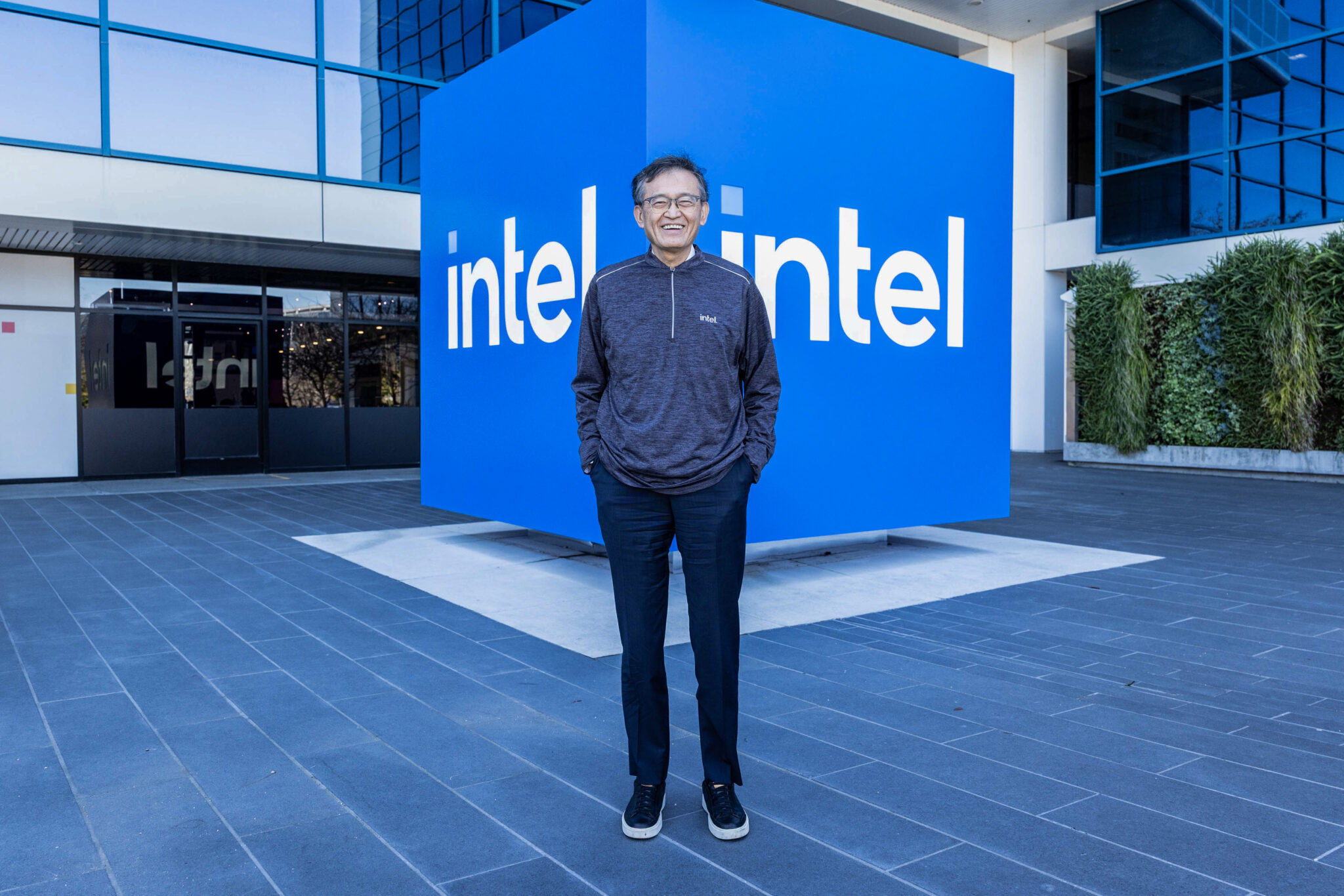 Great Shots: Lip-Bu Tan Joins Intel as CEO - Intel Newsroom
