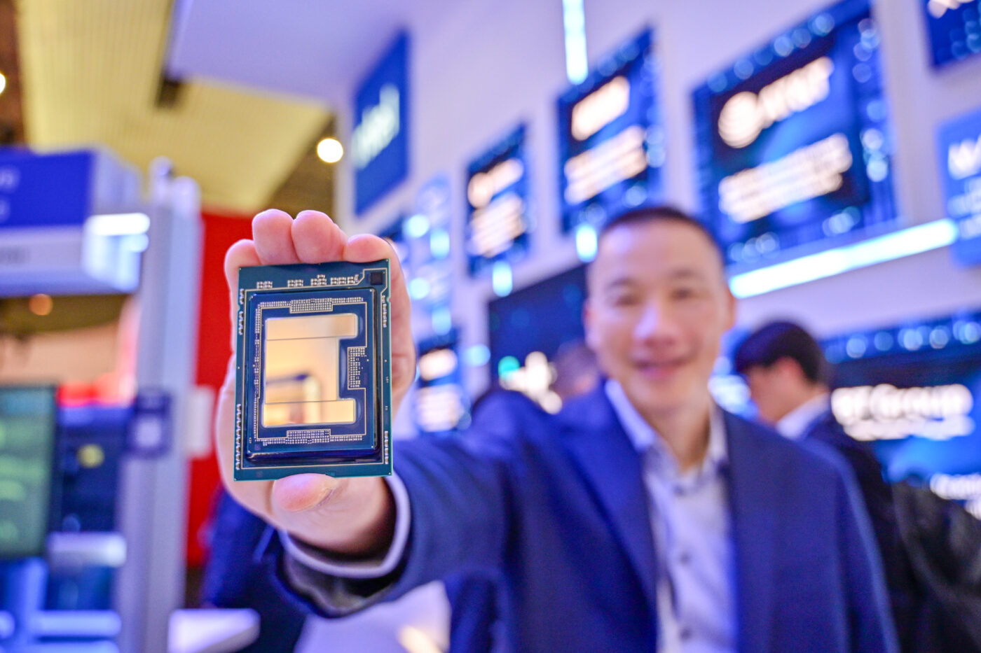 Press Kit: Intel at MWC Barcelona 2025 - Newsroom