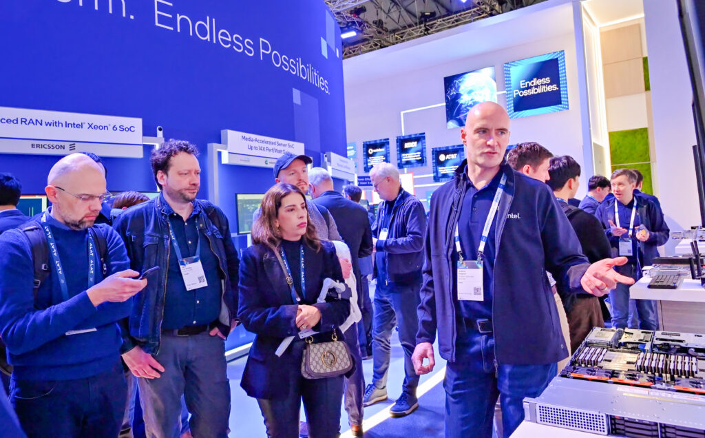 Press Kit: Intel at MWC Barcelona 2025 - Newsroom