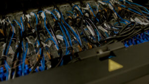 Intel and Shell Advance Immersion Cooling in Xeon-Based Data Centers ...