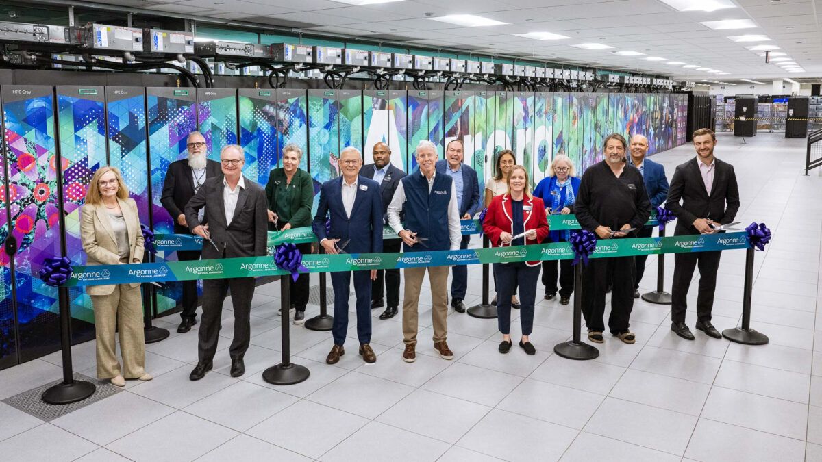 Intel Leads the Way with Advanced Packaging - Intel Newsroom